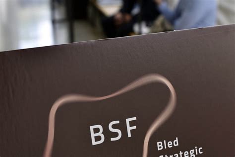 Na Bledu O Izzivih Sodobnega Sveta Kibernetska Varnost Turizem Migracije N1