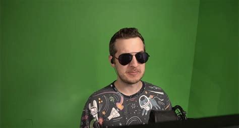 589 Best Kitboga Images On Pholder Kitboga Call Me Kevin And Paymoney Wubby