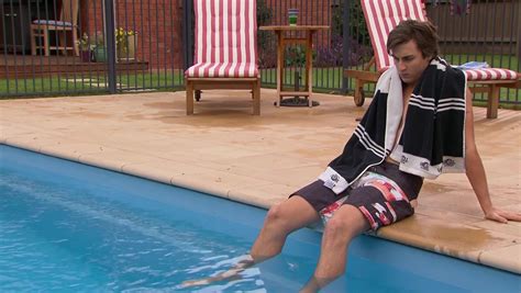 Auscaps Taylor Glockner Shirtless In Neighbours Episode 6817