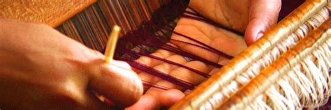 Tenun Sambas Kain Tradisional Kalimantan Barat Yang Mendunia Indonesia Kaya