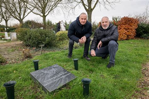Dicky 71 Ontdekt Dat Haar Ouders Stilletjes Zijn Verplaatst ‘het