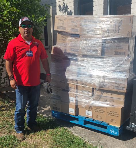 H E B Donates 500000 Diapers To Diaper Banks Across Texas H E B Newsroom
