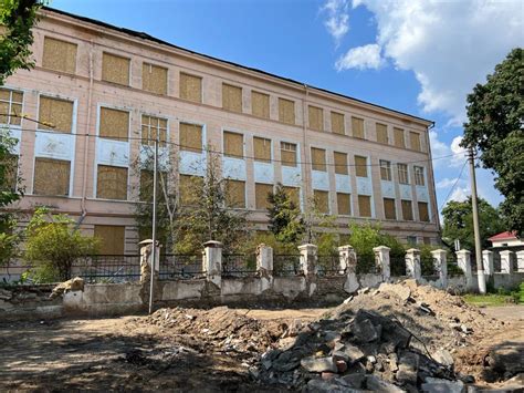 Завтра 1 вересня Скільки шкіл в Миколаєві пошкоджено як будуть вчитися діти інформація від