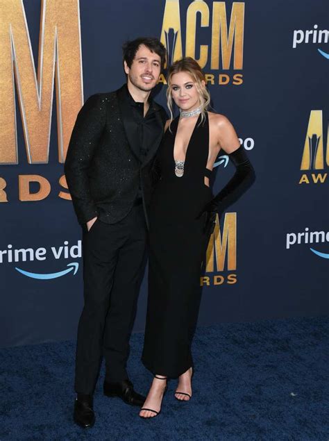 why kelsea ballerini morgan evans had no choice but divorce us weekly