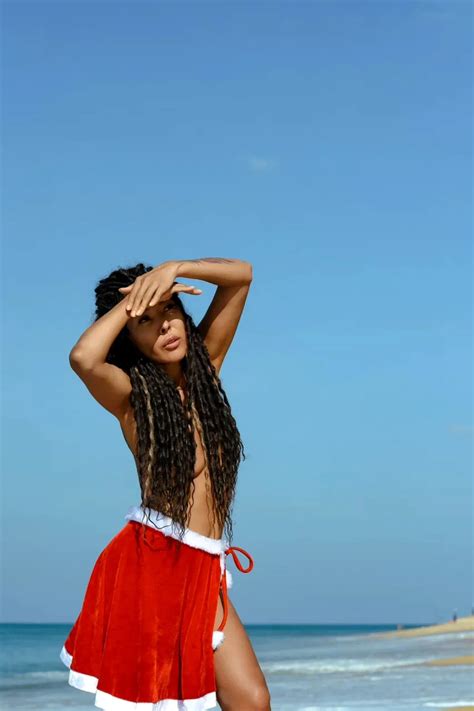 I Don T Have To Be Naked To Be Sexy But It Helps Nude Pics Xhamster