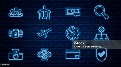 체크 표시 리드 관리 캐쉬백 비행기 음성 비서 프로젝트 팀 기반 시계 및 기어 및 아이콘으로 라인 방패를 설정합니다 벡터 상업용 항공기에 대한 스톡 벡터 아트 및 기타