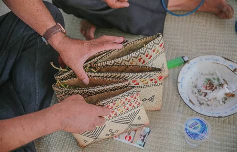 Kampil Kehamaten Sebuah Tanda Menghormati Sangkep Ngeluh Karo Gaul