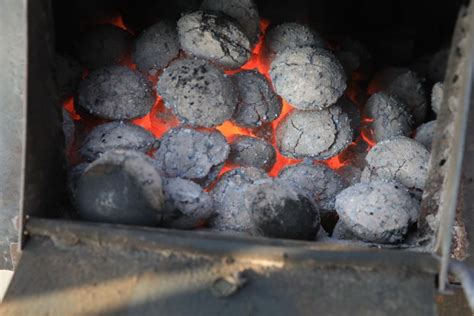 Угаартсан 14 хүн эмнэлэгт эмчлүүлж байна