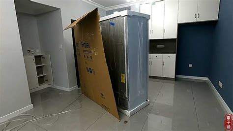第一件家电进场，海尔双开门大冰箱，采用变频无霜，精控净味技术 家居 家装 好看视频