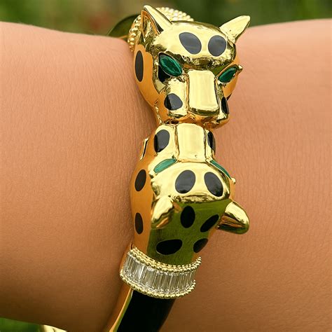 Emerald Panther Luxe Bracelet Vatavaranbyvachi