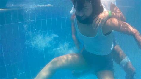 Girl Fighting Underwater Thisvid Com