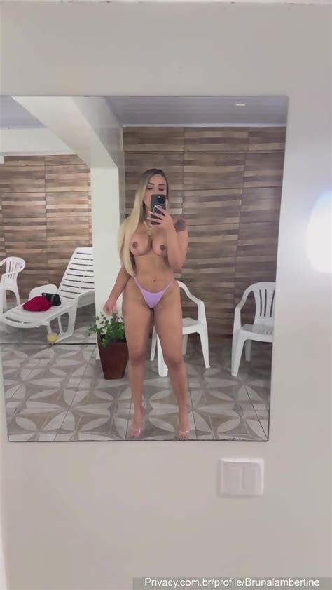 Loira Latina Gata E Linda