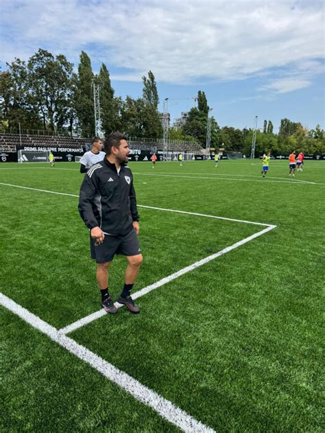 Galerie Foto Verdict Dur Din Italia Pentru Adrian Mutu După Ce A