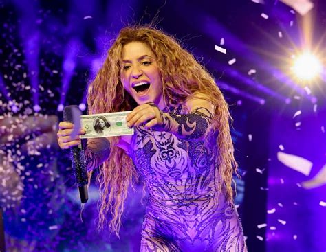 Com Rock Versão De Chico Cesar E O Clássico Estoy Aquí Shakira Abre