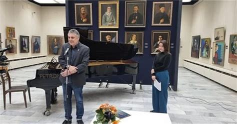 Алек Попов е тазгодишният носител на наградата за хумор и сатира Райко Алексиев