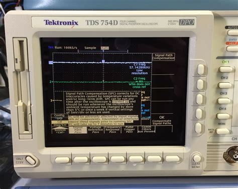 Tektronix Tds754d Oscilloscope 500mhz 2gs S 13 1f 2m 2f 2c New Crt Ebay