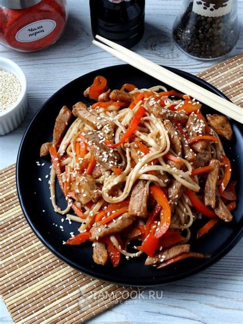 Удон со свининой в кисло сладком соусе — рецепт с фото Еда Китайская еда Удон