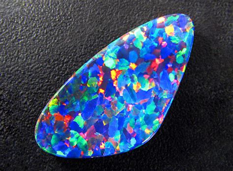 Опал синтетический— Свойства и характеристики камня Месторождения минерала Фото Динамика