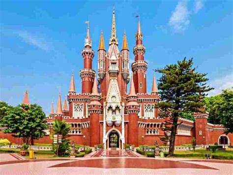 Taman Mini Indonesia Indah Tmii Jakarta Attraction And Activities Idetrips