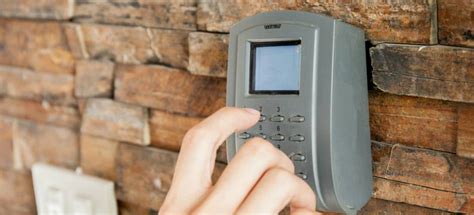 Monitronics Vs Alarm Relay Home Security Monitoring Services A Summary Comparison Qualitysmith