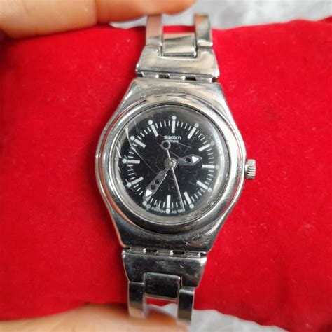 Đồng Hồ Nữ Swatch Thụy Sĩ Dạng Kiềng đeo Tay Second Hand Si Nhật đã