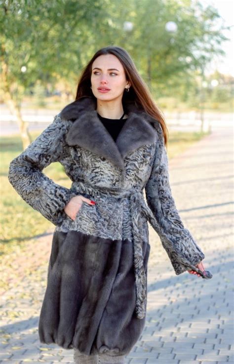 Шуби Еко Шуби Пальто Новинка 🔥 13500 грн замість 15500 грн Модель Острови в стриженій