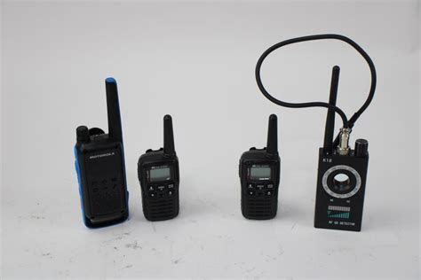 Rf Gs Detector And Two Way Radios 4 Pieces Property Room