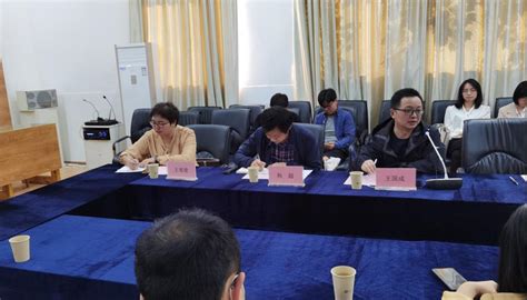 学校举办第十九期“青年教师教学论坛”暨“名师工作坊” 湖大本科生院