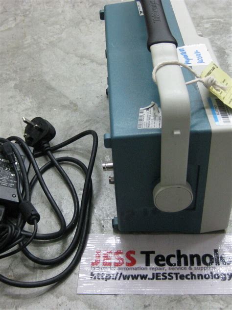 Jess Repair Service In Malaysia Repair Tektronix Tektronix Digital Phosphor Oscilloscope