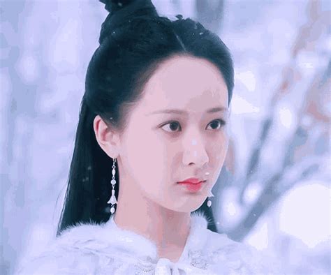 Yang Zi Thinking  Yang Zi Thinking Cute Discover And Share S