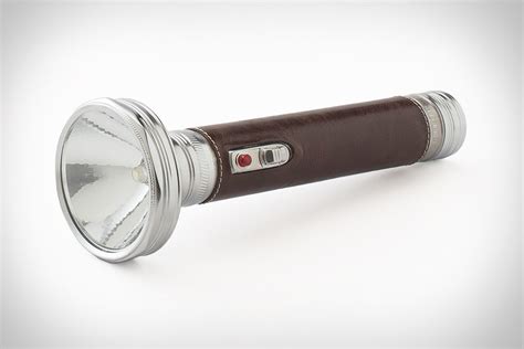 Nitecore Tiny Monster Flashlight Uncrate