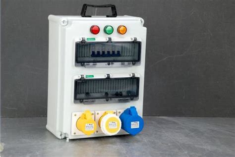 China Ip44 Ip67 Portable Electrical Combined Socket Power Distribution Box China Distribution