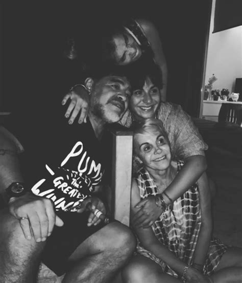 Nuevo Capítulo Judicial Entre Claudia Villafañe Y Diego Maradona