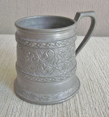 Beautiful Vintage Argent Pewter Hand Chased Yorkshire Rose Small
