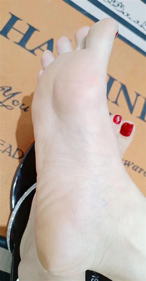 本足摄影 on Twitter 小颜的脚 真的一如既往很诱人