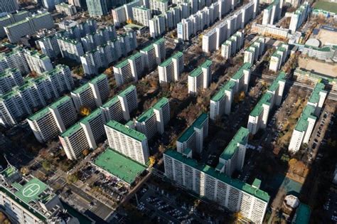 서울 아파트값 30주째 상승여의도·강남 재건축 불붙었다 파이낸셜뉴스