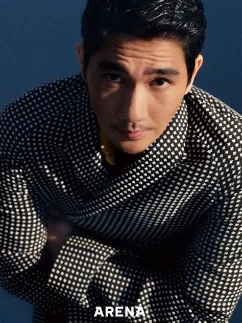 판소리 복서 엄태구 스타일리시한 남성미절제된 카리스마 화보