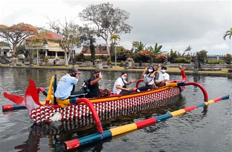 발리 렘푸양 사원 And 띠르따 강가 And 따만 우중 투어