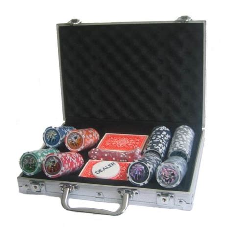 Комплект за покер Master 200 в метален куфар
