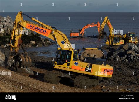Work Being Undertaken A £22m Coastal Defence Project East Lane