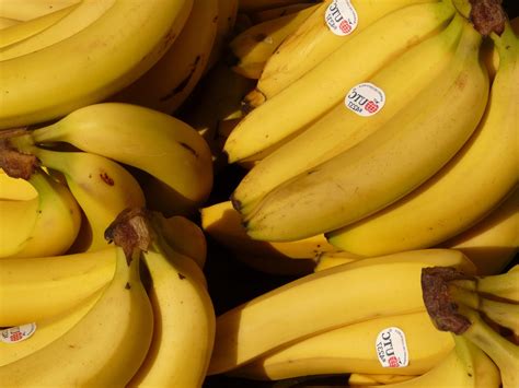 Free Picture Banana Potassium Vitamin Fruit Market Nutrition