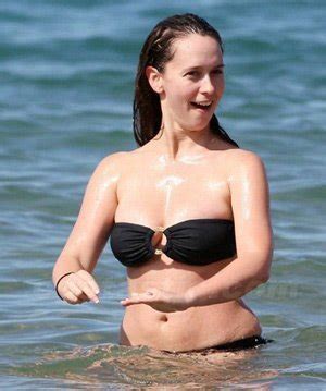 Jennifer Love Hewitt Vacation