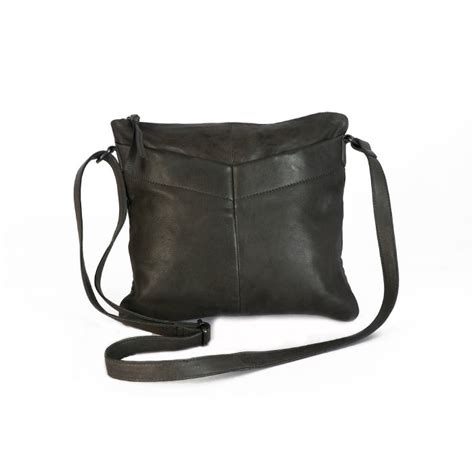 Buy Mantling Leather Bag Online Wholesale Leather Bag Store In