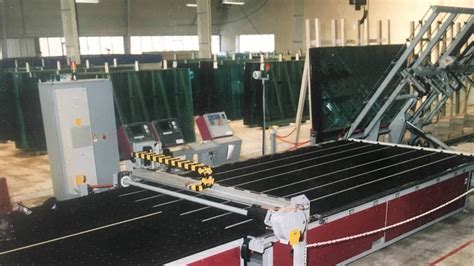 🔹 تحول در دقت و کیفیت برش شیشه با دستگاههای Cnc تمام اتوماتیک 🔹