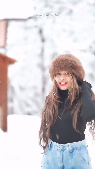 හීන්දෑරි මල් පිපිච්ච 🩵 Music Sinhala Girl Viralvideo Shorts Youtube