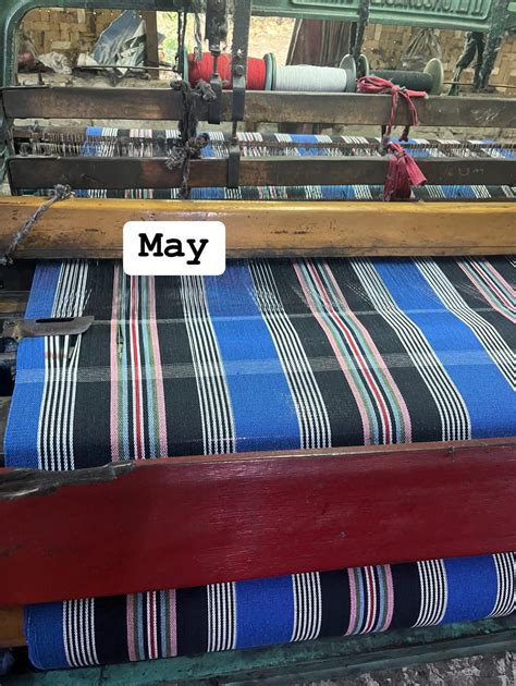 🧿💙🦋အပြာ ဆင်လေး သိပ်လှ🧿💙🦋 မေ ချည်စောင်ပင်ရင်း Facebook