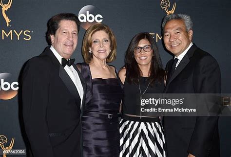 Sandy Roth Photos And Premium High Res Pictures Getty Images