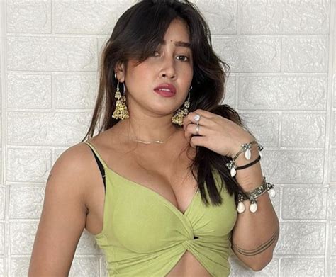 Sofia Ansari In Bathing Suit Shares Pune Diaries — Celebwell
