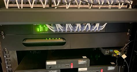 Netgear Cm Modem Rack Mount By Superpilot Download Free Stl Model Printables Com