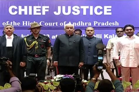 Ap High Court చీఫ్ జస్టిస్ గా ధీరజ్ సింగ్ ఠాకూర్ ప్రమాణ స్వీకారం Idhatri